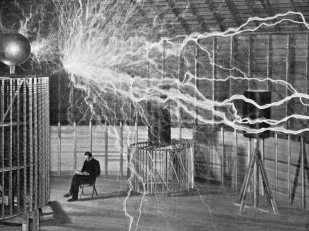 Nikola Tesla: El Padre de la Electricidad Moderna